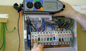 Cómo detectar un cable eléctrico defectuoso